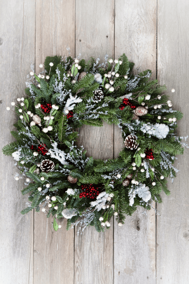 27+ Stunning Christmas Wreath Ideas for a Beautifully Festive Home